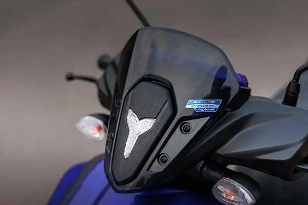 Yamaha Ray ZR 125 Hybrid Disc 2025 Price, Mileage, Specs, Reviews