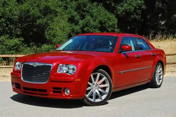Chrysler 300C SRT Price, Mileage, Specs, Reviews | Droom