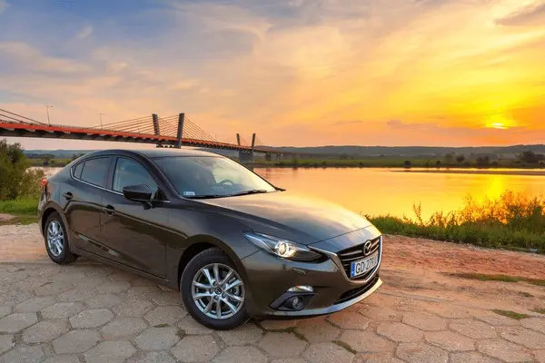 Mazda Mazda3 Price, Mileage, Specs, Reviews | Droom