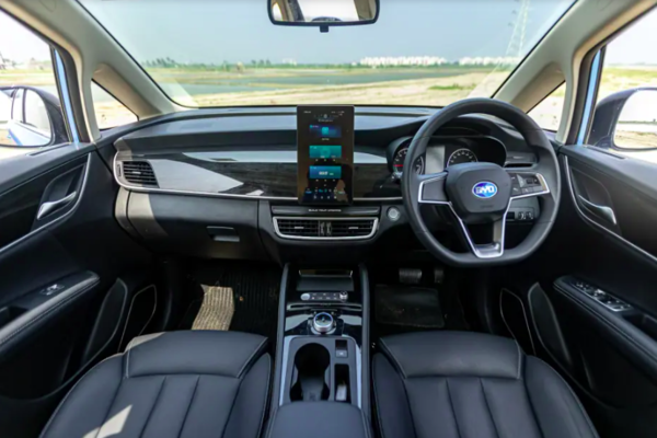 BYD E6 Price, Mileage, Specs, Reviews | Droom