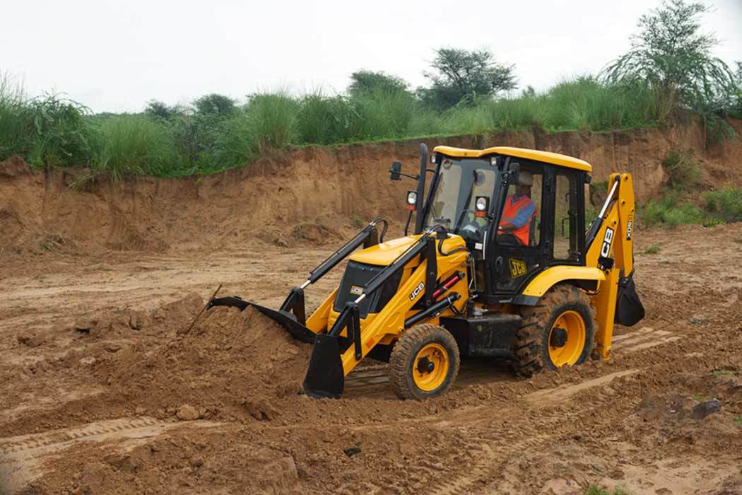 New JCB 2DX BACKHOE LOADERS 2022 Model (PID-1420564731) Construction Equipment for Sale in Dadri
