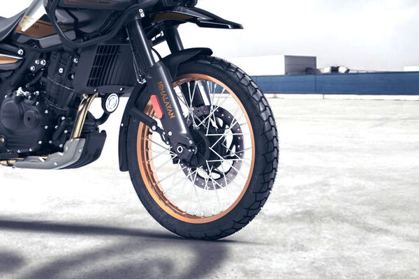Royal Enfield Himalayan 450 Hanle Black Price, Mileage, Specs | Droom