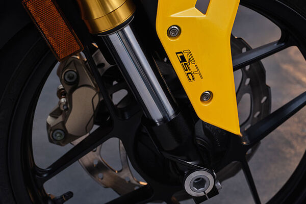 TVS Apache RTR 310 Fury Yellow 2025 Price, Mileage, Specs, Colors and ...