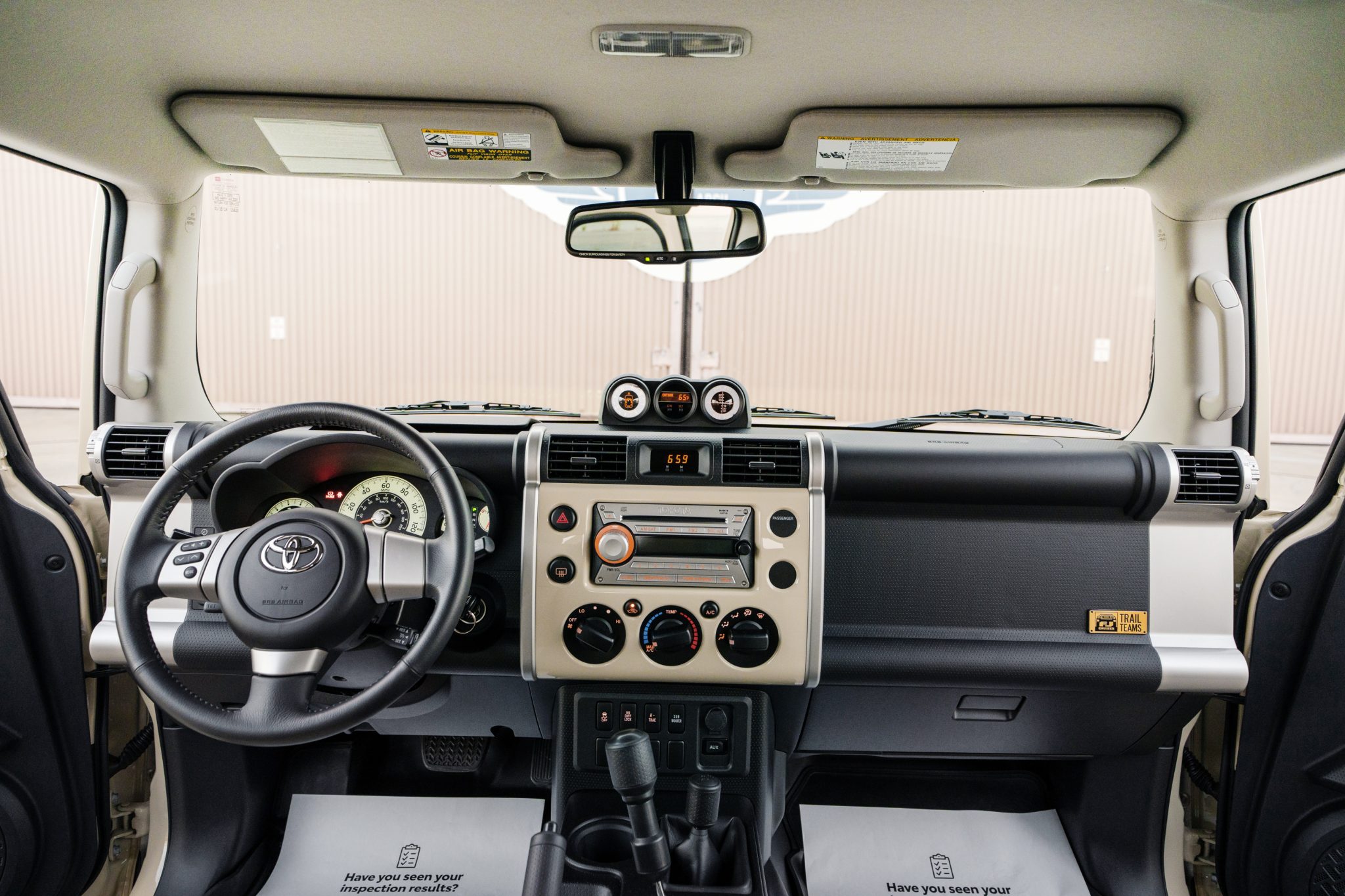 Toyota FJ Cruiser Price, Mileage, Specs, Reviews | Droom