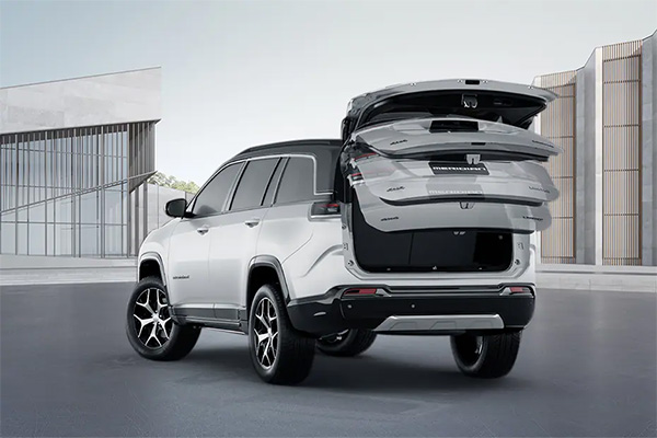 Jeep Meridian Overland 4x2 AT Price in India | Droom