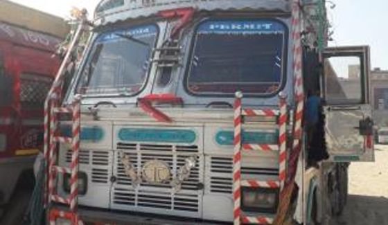 1 Used Tata Lpt 3718 Truck 2017 model for Sale| Droom