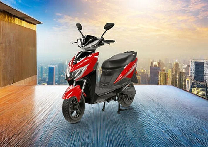YO bykes Drift DX Price 2024 - Drift DX Scooter Mileage, Specifications, and Colors | Droom